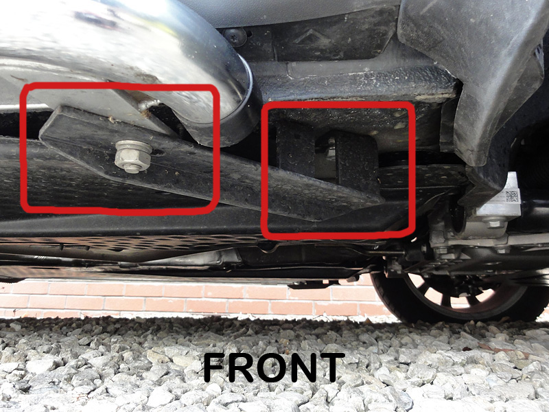 Cobra Stainless Steel Side Steps - Detail - Skoda Yeti - BRISKODA