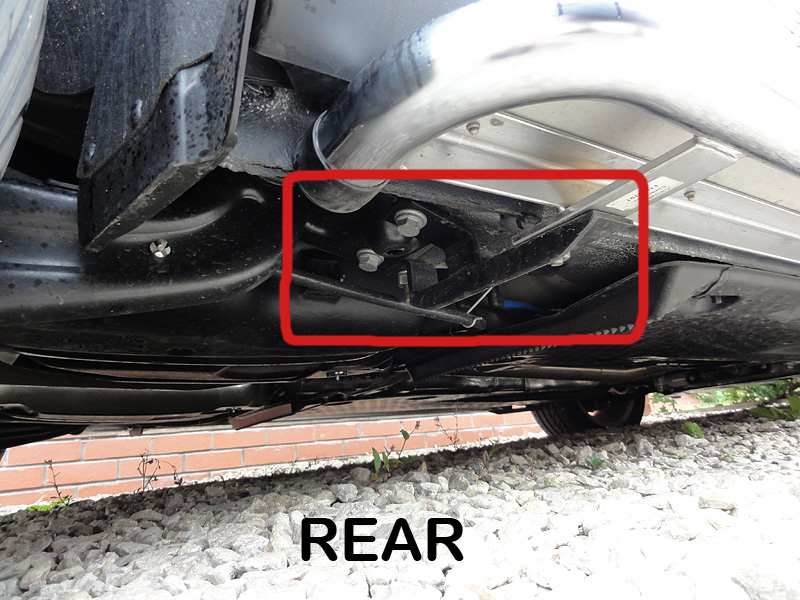 Cobra Stainless Steel Side Steps - Detail - Skoda Yeti - BRISKODA